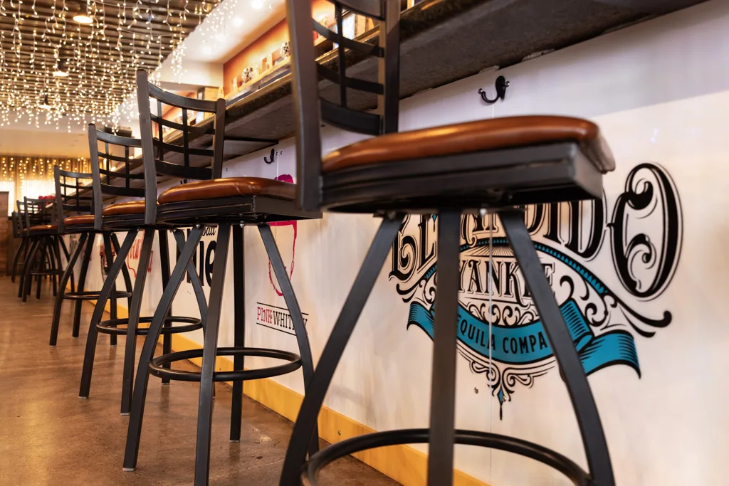 The Barn Hockey Bar - Dunne Kozlowski